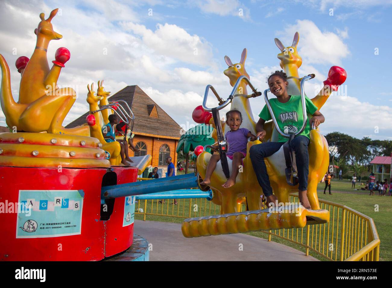 Zimbabwe children education hi-res stock photography and images - Alamy