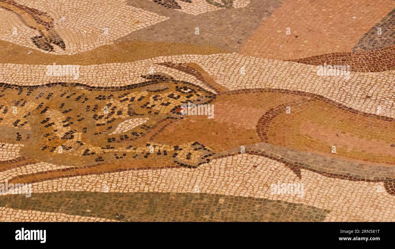 Mosaic hunt scene hi-res stock photography and images - Alamy