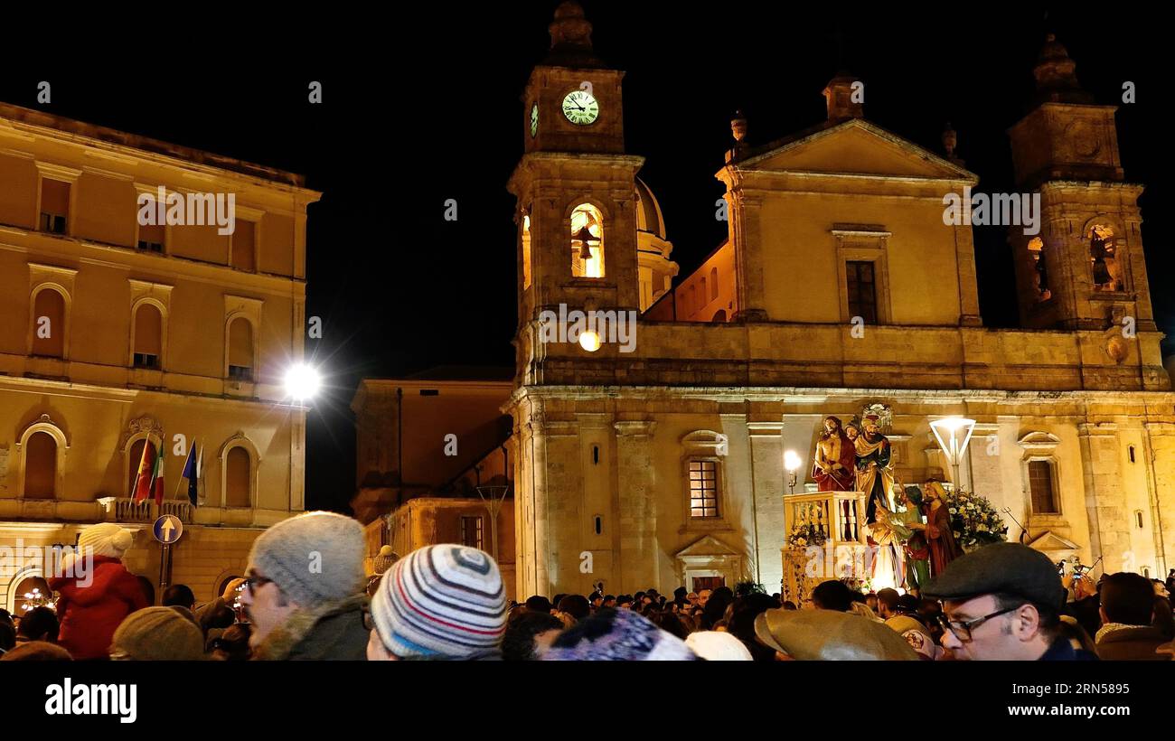 Floodlit crowd hi-res stock photography and images - Alamy