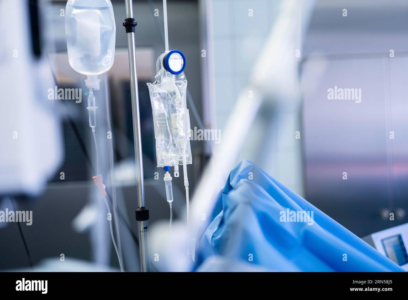 Sterile infusion hi-res stock photography and images - Alamy