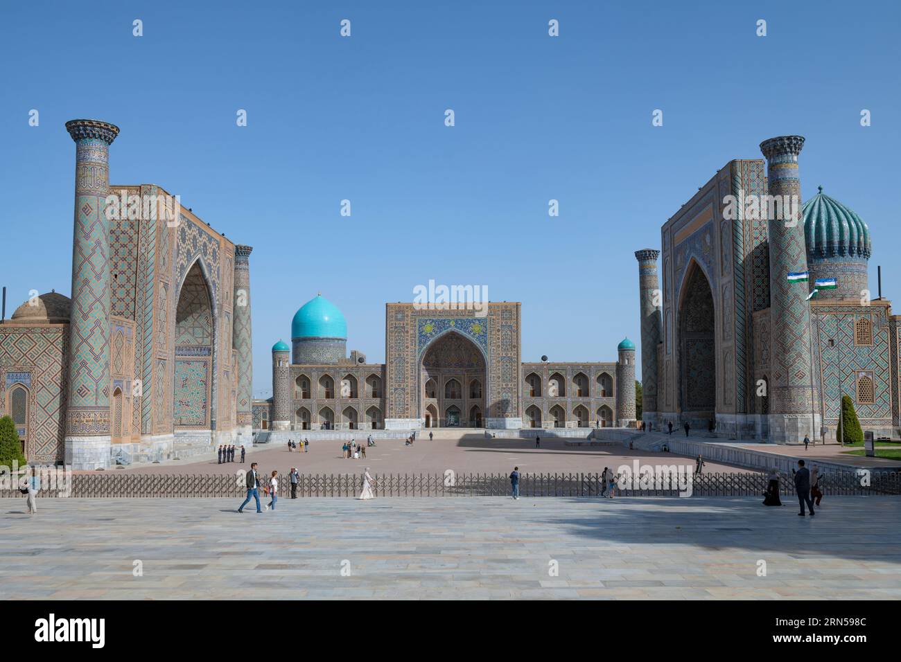 SAMARKAND, UZBEKISTAN - SEPTEMBER 12, 2022: Registan square on a sunny ...