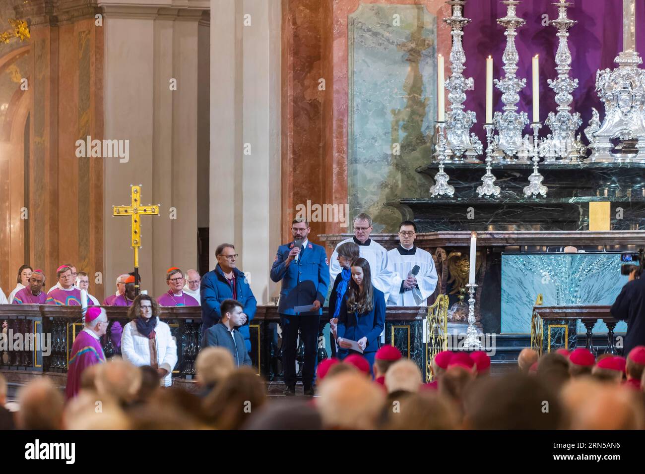 German bishops conference hi-res stock photography and images - Alamy