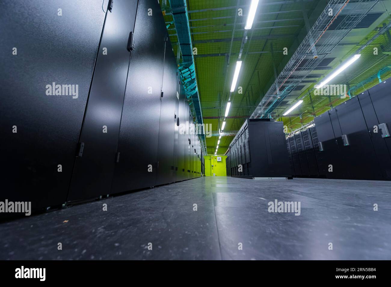 DLR Institute for Software Methods for Product Virtualisation (DLR SP ...