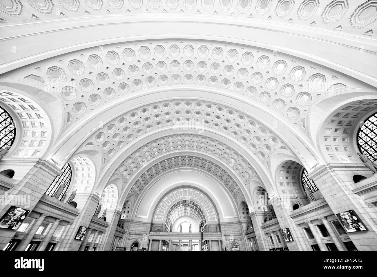 Dc union station ceiling Black and White Stock Photos & Images - Alamy