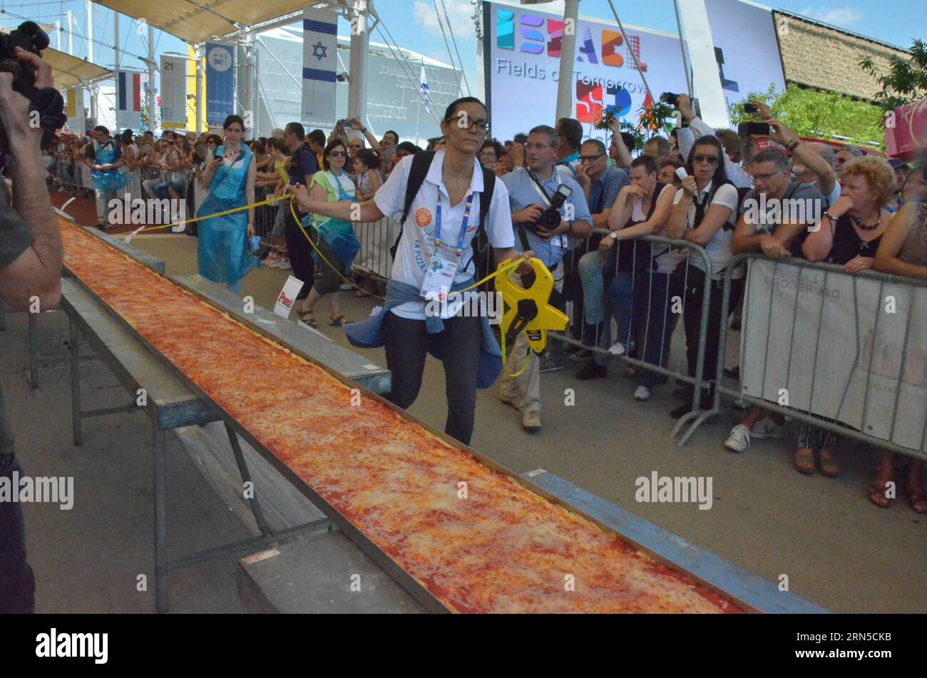 Guinness world record staff hi-res stock photography and images - Alamy