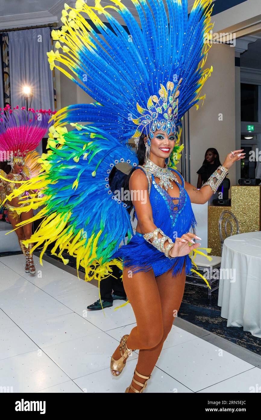 Glittering dancing show hi-res stock photography and images - Alamy