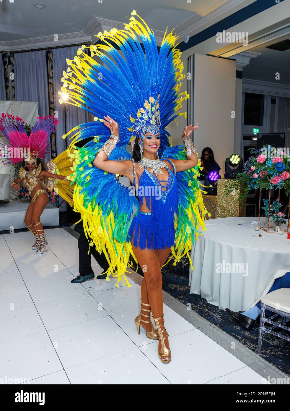 Extravagant dance moves hi-res stock photography and images - Alamy
