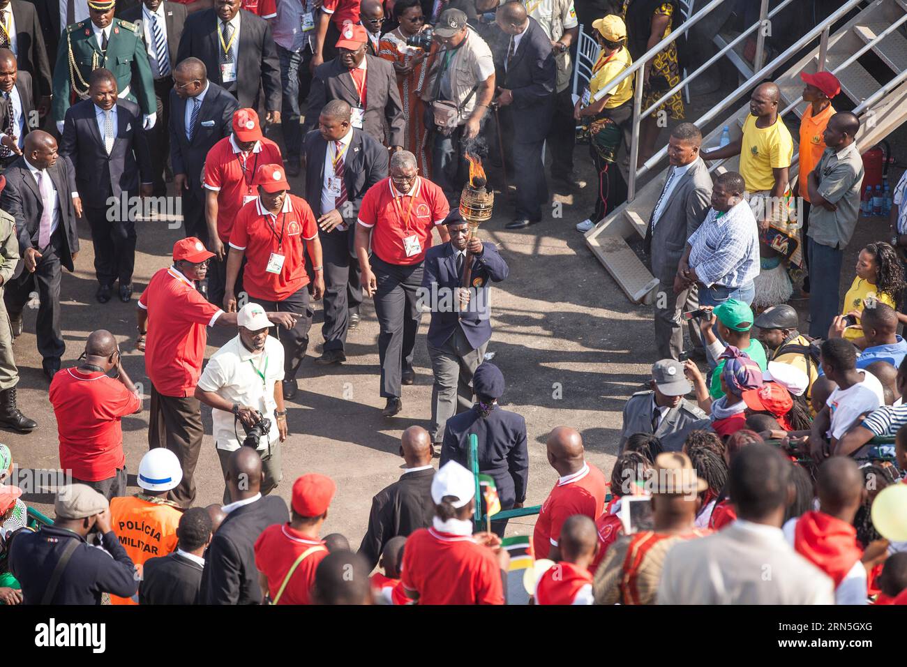 (20150626) -- MAPUTO, June 25, 2015 -- The torch symbolizing ...