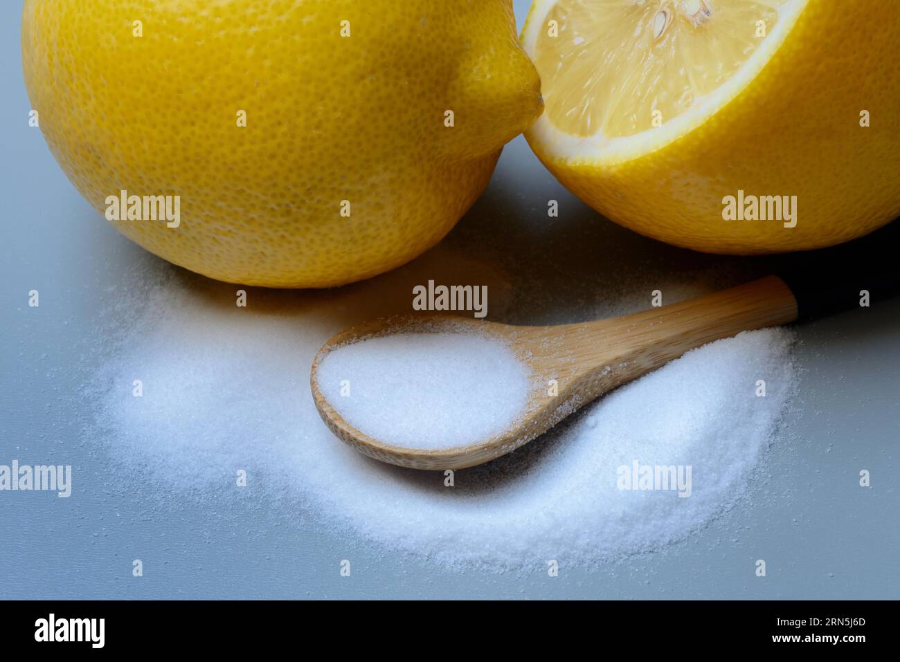 Citric acid hi-res stock photography and images - Alamy