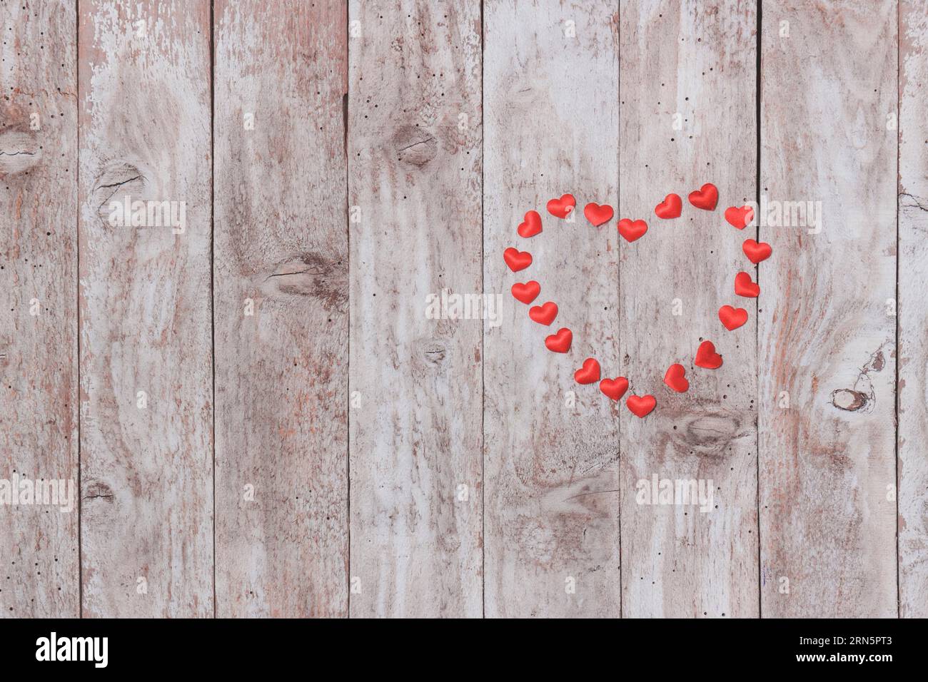Madera de corazones hi-res stock photography and images - Alamy