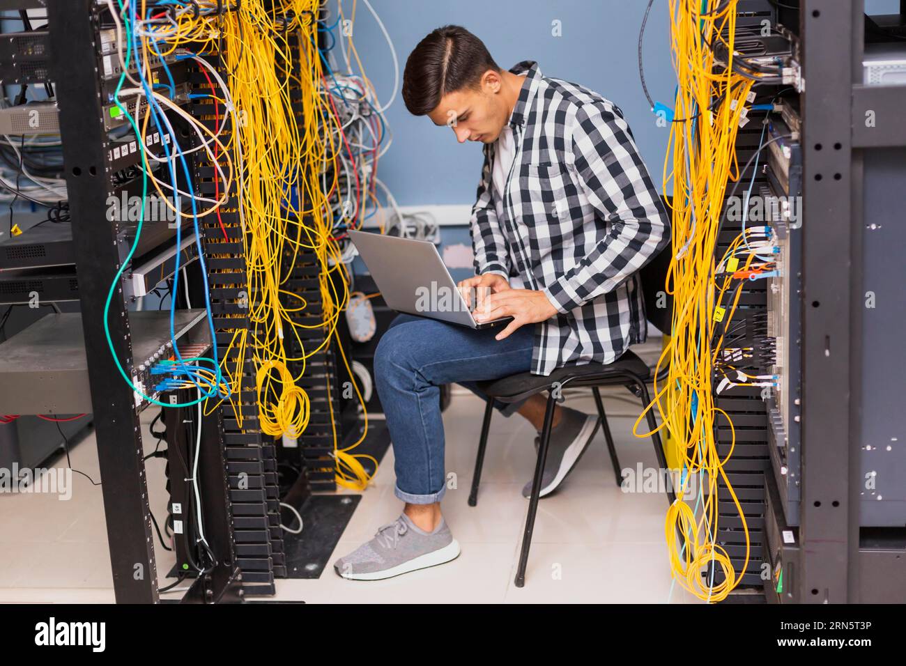 Engineer artificial intelligence hi-res stock photography and images ...