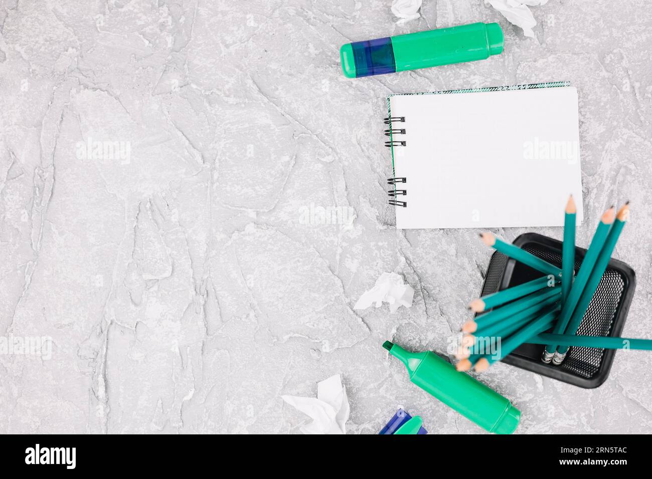 Collection of desk utensils hi-res stock photography and images - Alamy