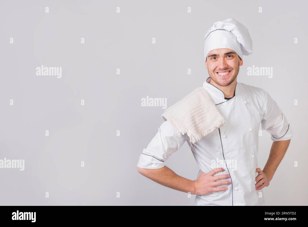Head chef and apprentice hi-res stock photography and images - Alamy