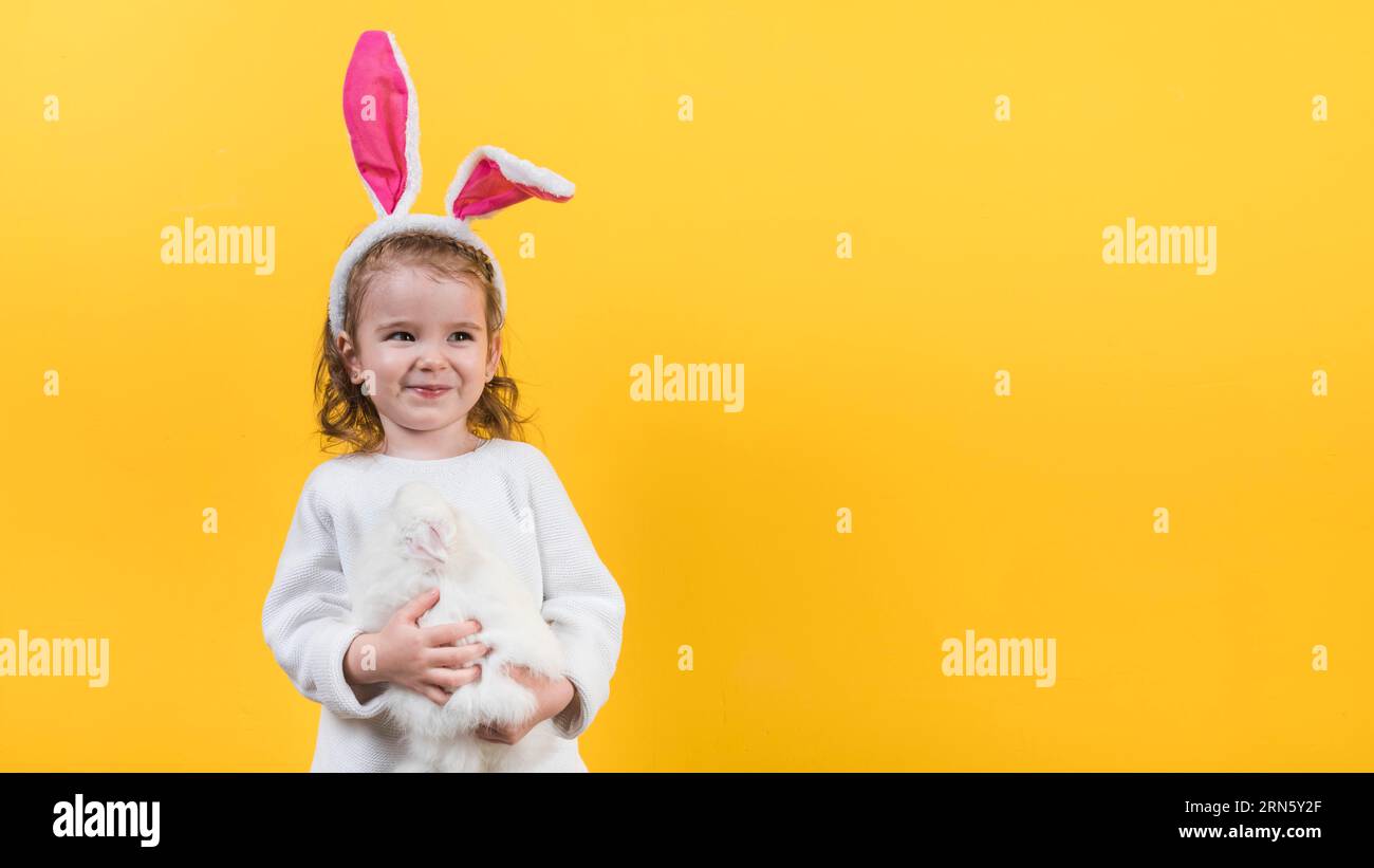Girl bunny ears hi-res stock photography and images - Alamy