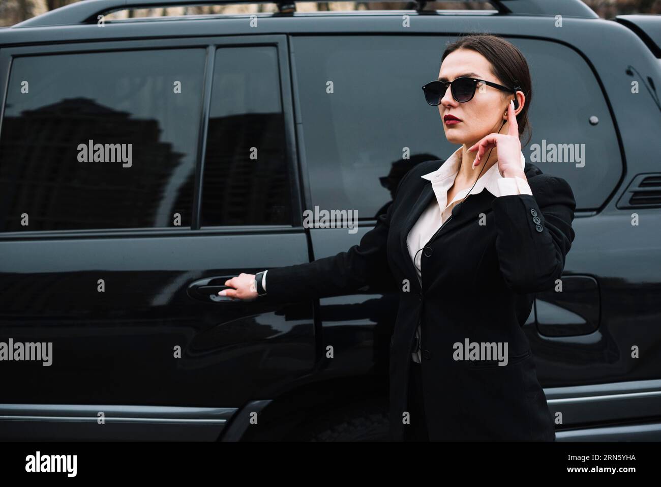 Side view concentrated lady hi-res stock photography and images - Alamy