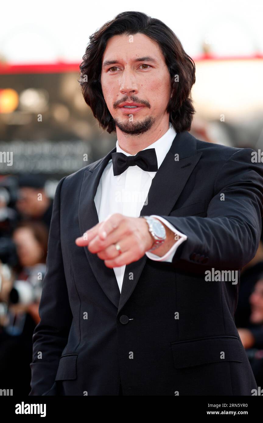 Adam Driver bei der Premiere des Kinofilms 'Ferrari' auf der Biennale ...