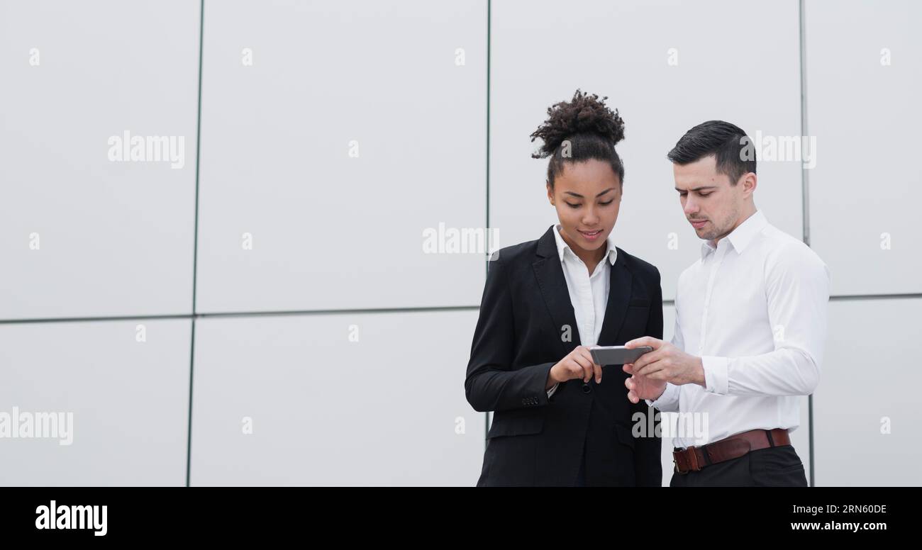 Business career connect hi-res stock photography and images - Alamy