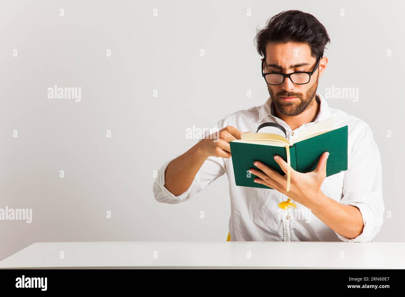 Looking information hi-res stock photography and images - Alamy