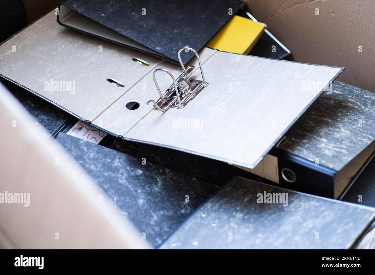 Empty file hi-res stock photography and images - Alamy