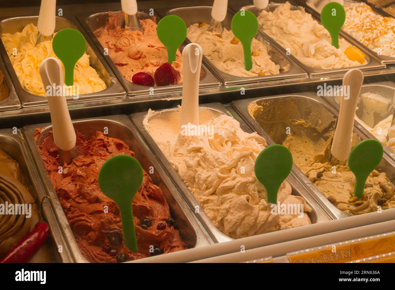 Flavors in an ice cream shop Stock Photo - Alamy