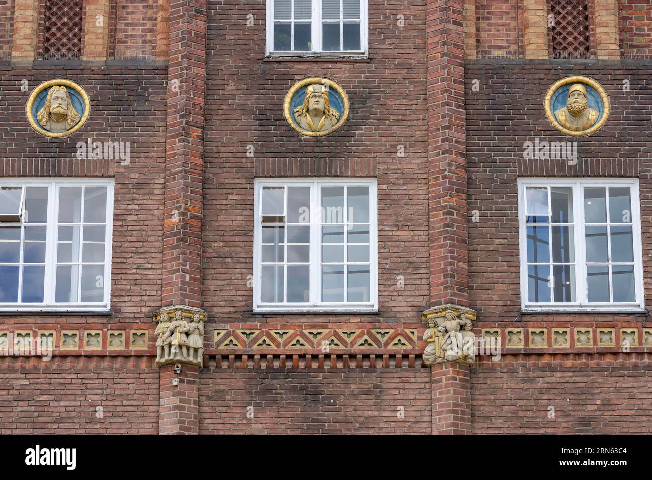 Renaissance architecture detail hi-res stock photography and images - Alamy