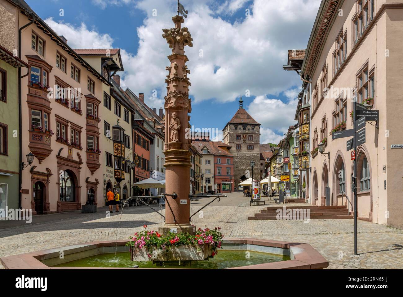 Apostle's Fountain and Old Town with old traditional houses with oriels ...