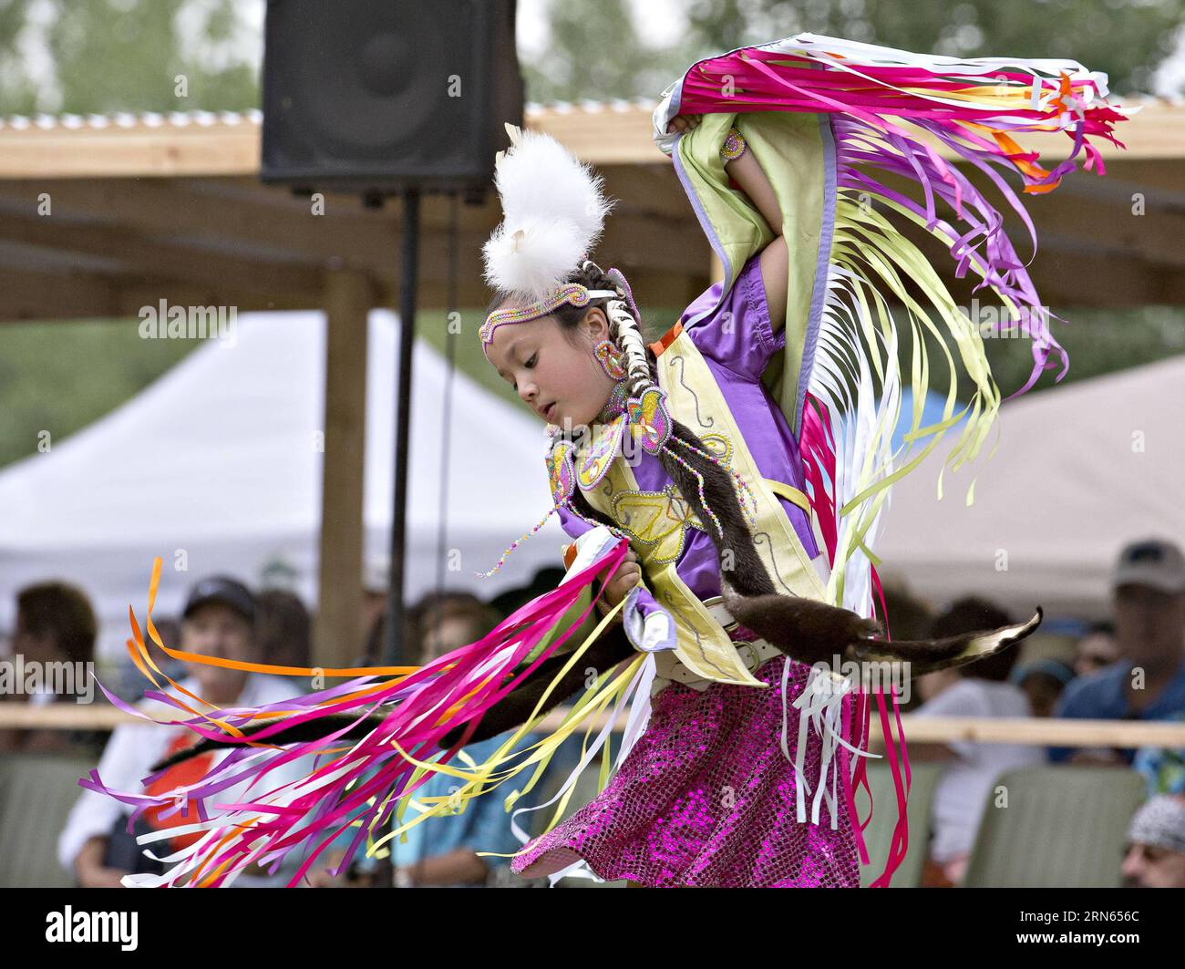 Mohawk tribe hi-res stock photography and images - Alamy