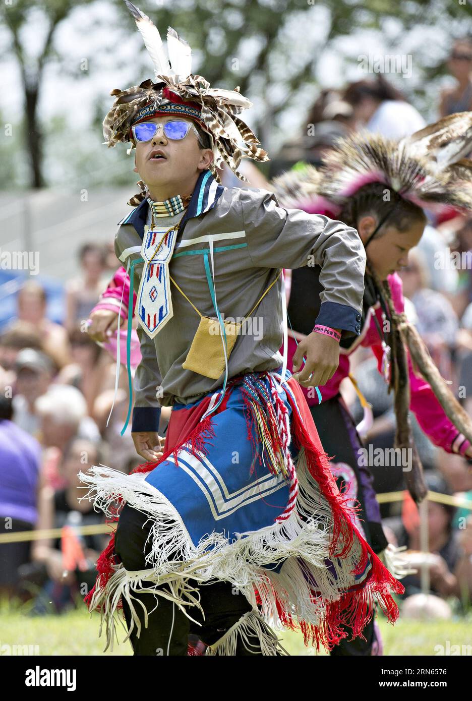 Mohawk tribe hi-res stock photography and images - Alamy