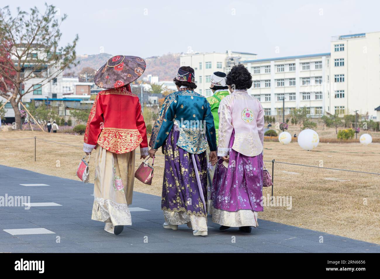 Old korean woman lady hi-res stock photography and images - Alamy