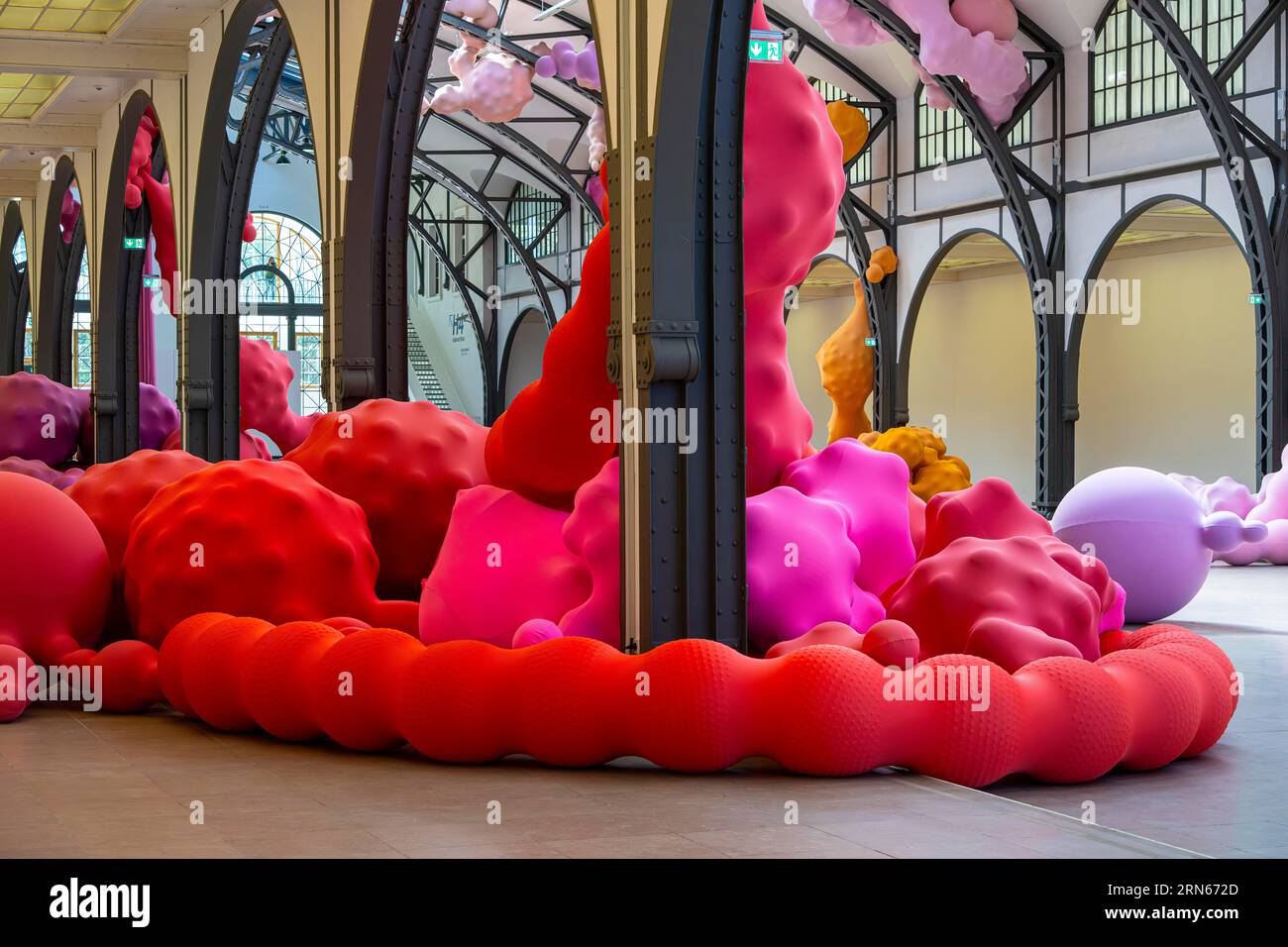 Hamburger Bahnhof, Nationalgalerie der Gegenwart, exhibition by Eva ...