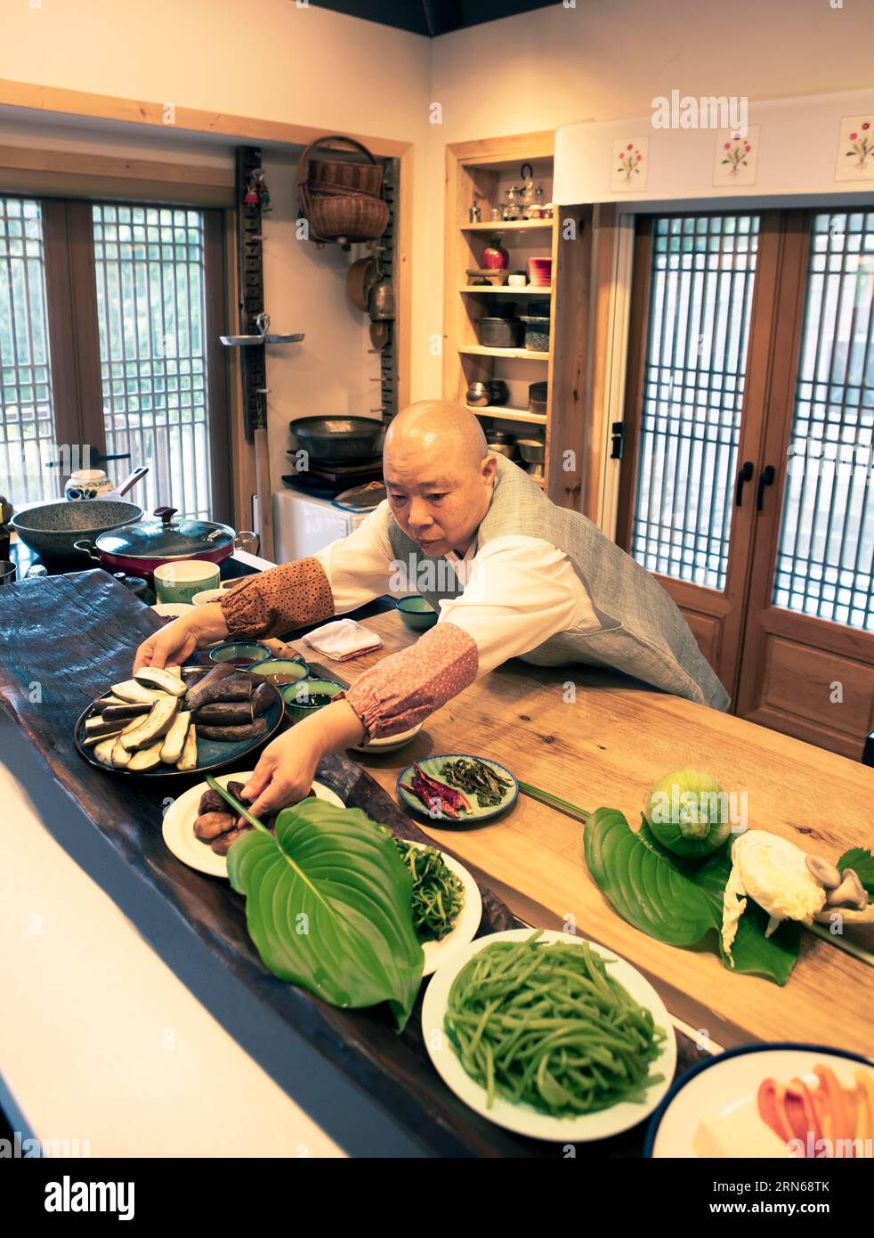 Netflix star cooking nun Jeong Kwan, Chunjinam hermitage at Baekyangsa ...