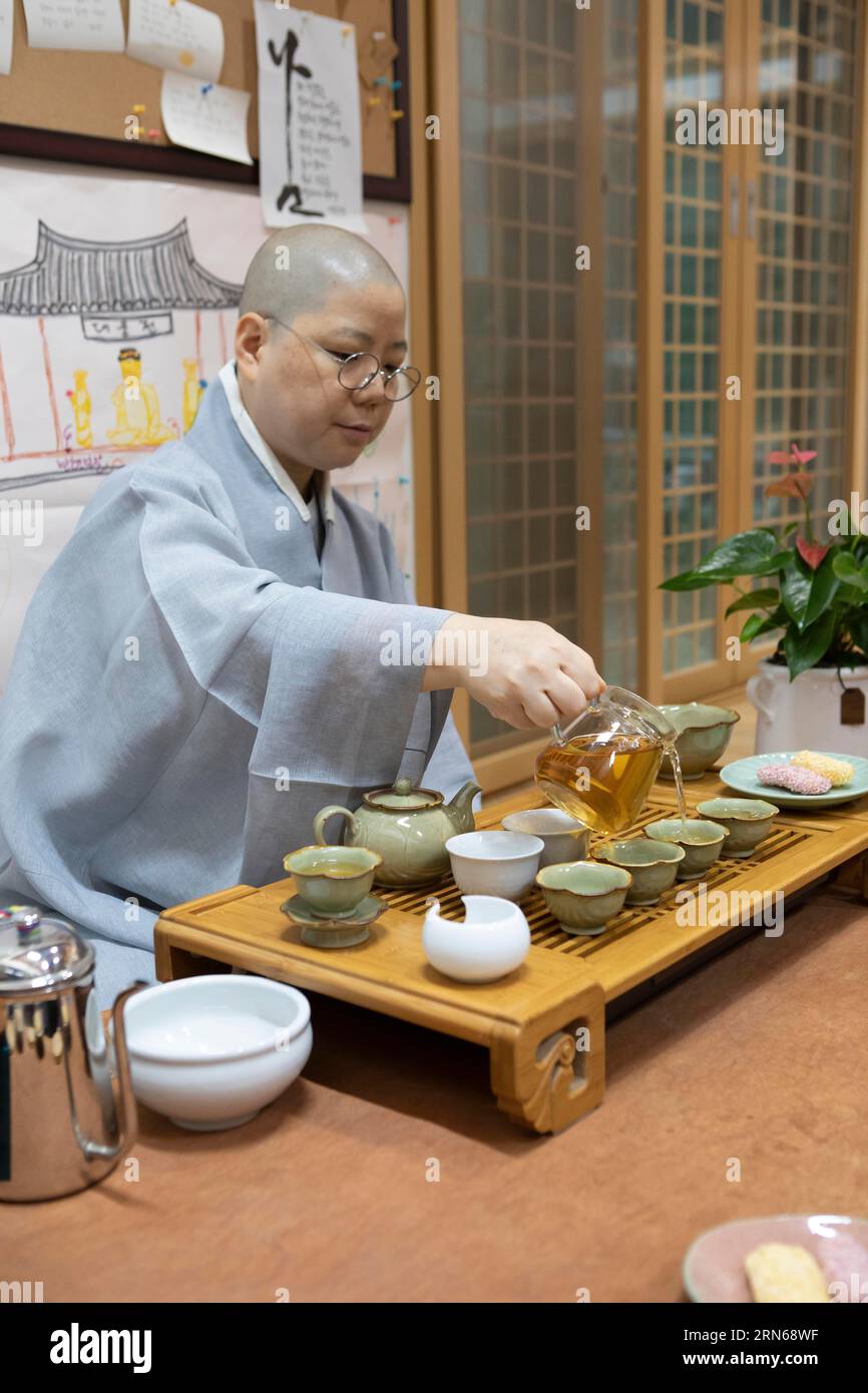 Korean nun, 43, at tea ceremony, Baekyangsa or Baegyangsa Temple in ...