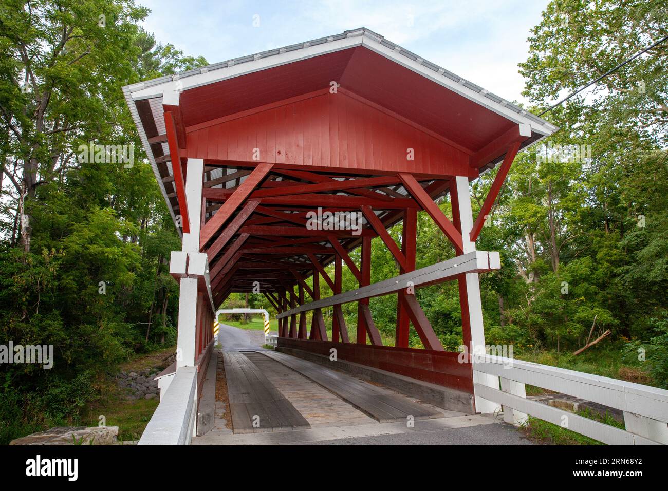 Pennsylvania covered bridge hi-res stock photography and images - Alamy