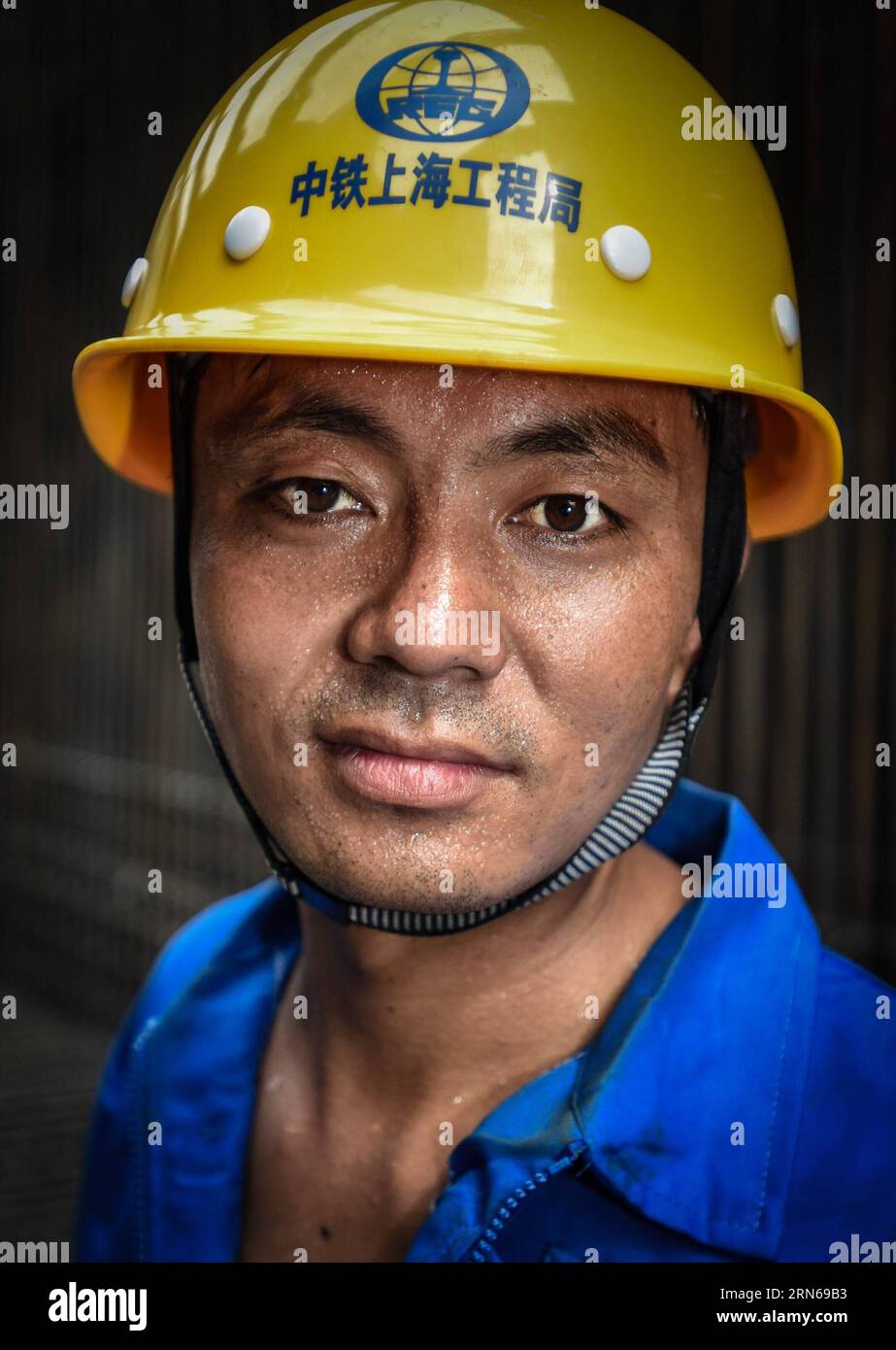 Shenzhen metro line 16 hi-res stock photography and images - Alamy