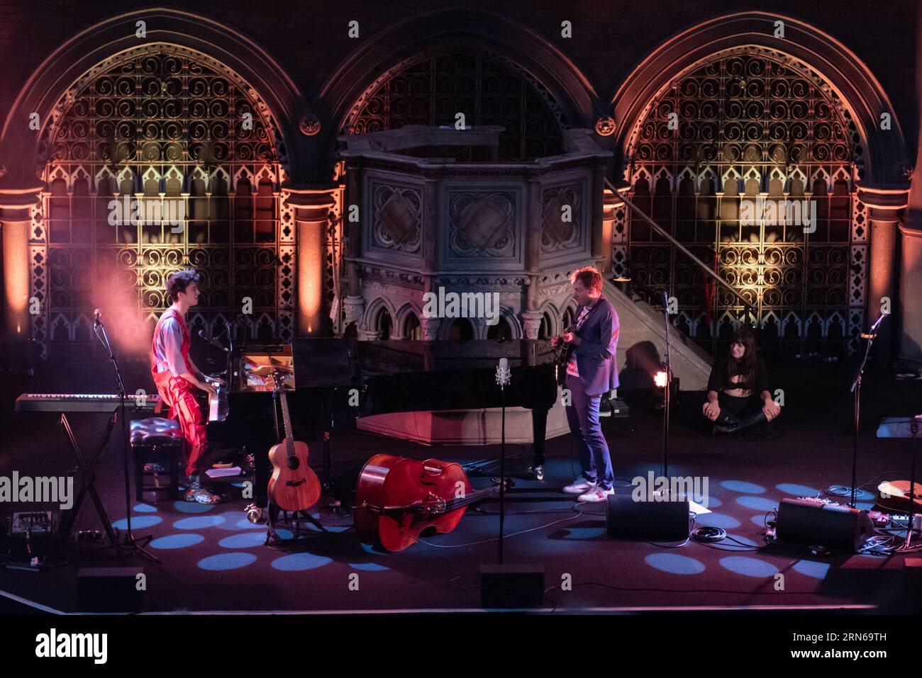 Lou cunningham hi-res stock photography and images - Alamy