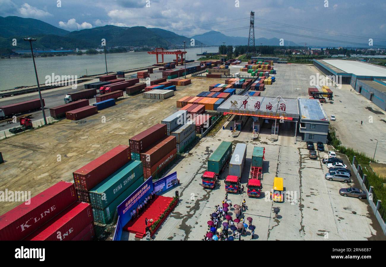 China toys export hi-res stock photography and images - Alamy