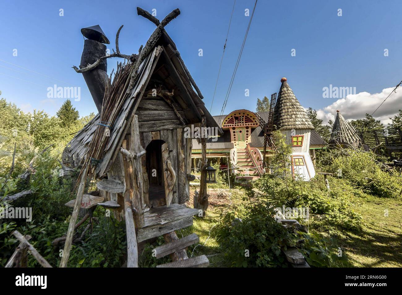 (150725) -- REIGI, - Photo taken on July 24, 2015 shows buildings at ...