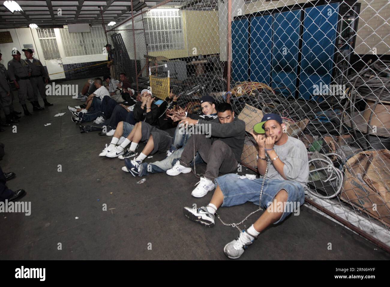 (150729) -- CIUDAD DE GUATEMALA, JULY 29, 2015 -- A group of suspected ...