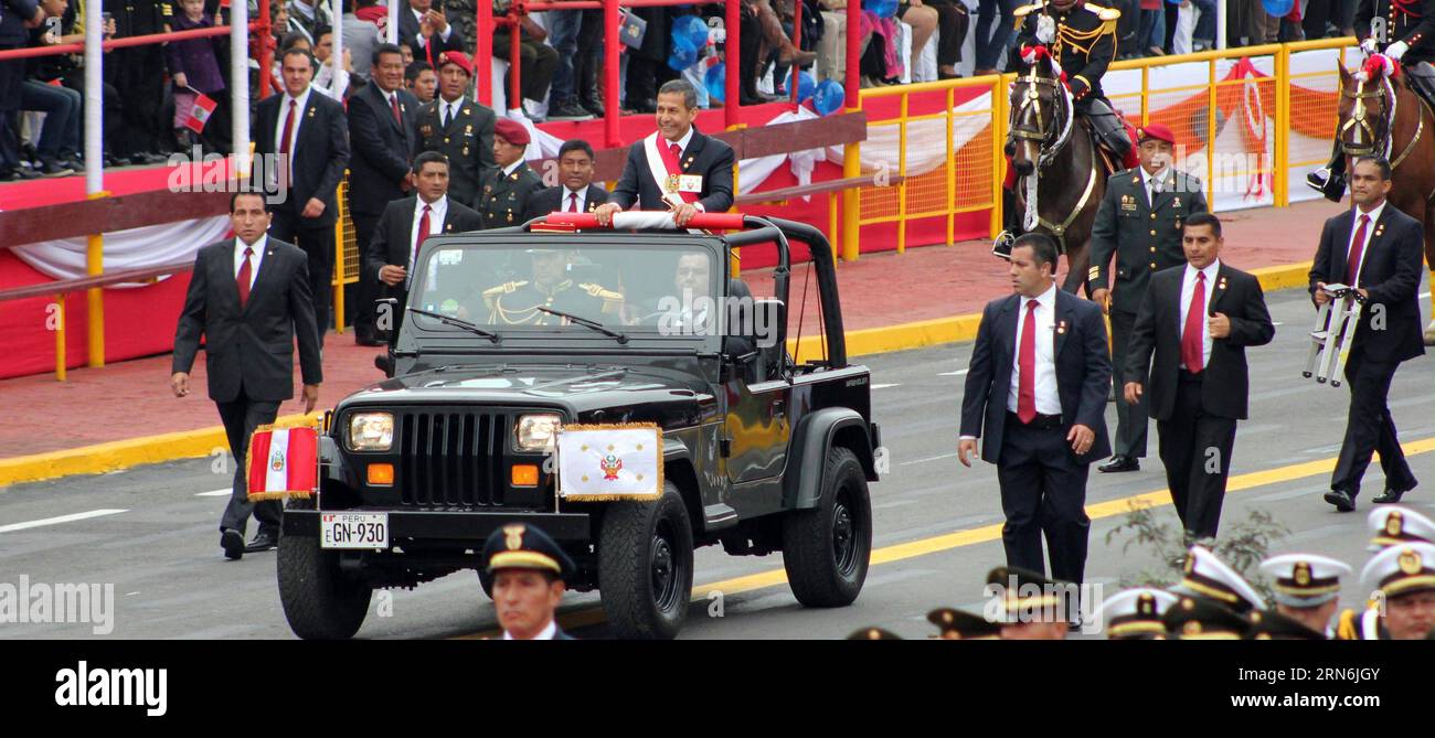 Independence day parade ecuador hi-res stock photography and images - Alamy
