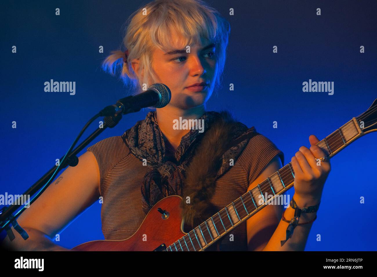Singer Clara FT of Mary In The Junkyard on the Rising Stage at Green ...