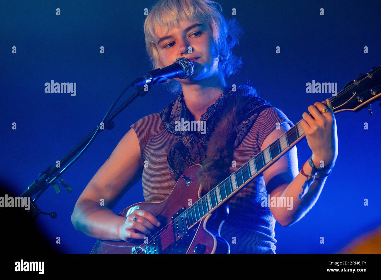 Singer Clara FT of Mary In The Junkyard on the Rising Stage at Green ...