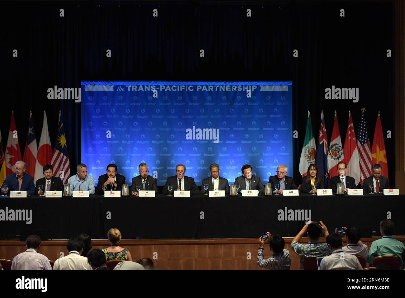 Us maui tp falure hi-res stock photography and images - Alamy