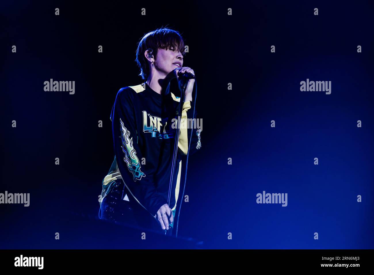 SCHEVENINGEN -Anouk performs during Live on the Beach. A range of ...