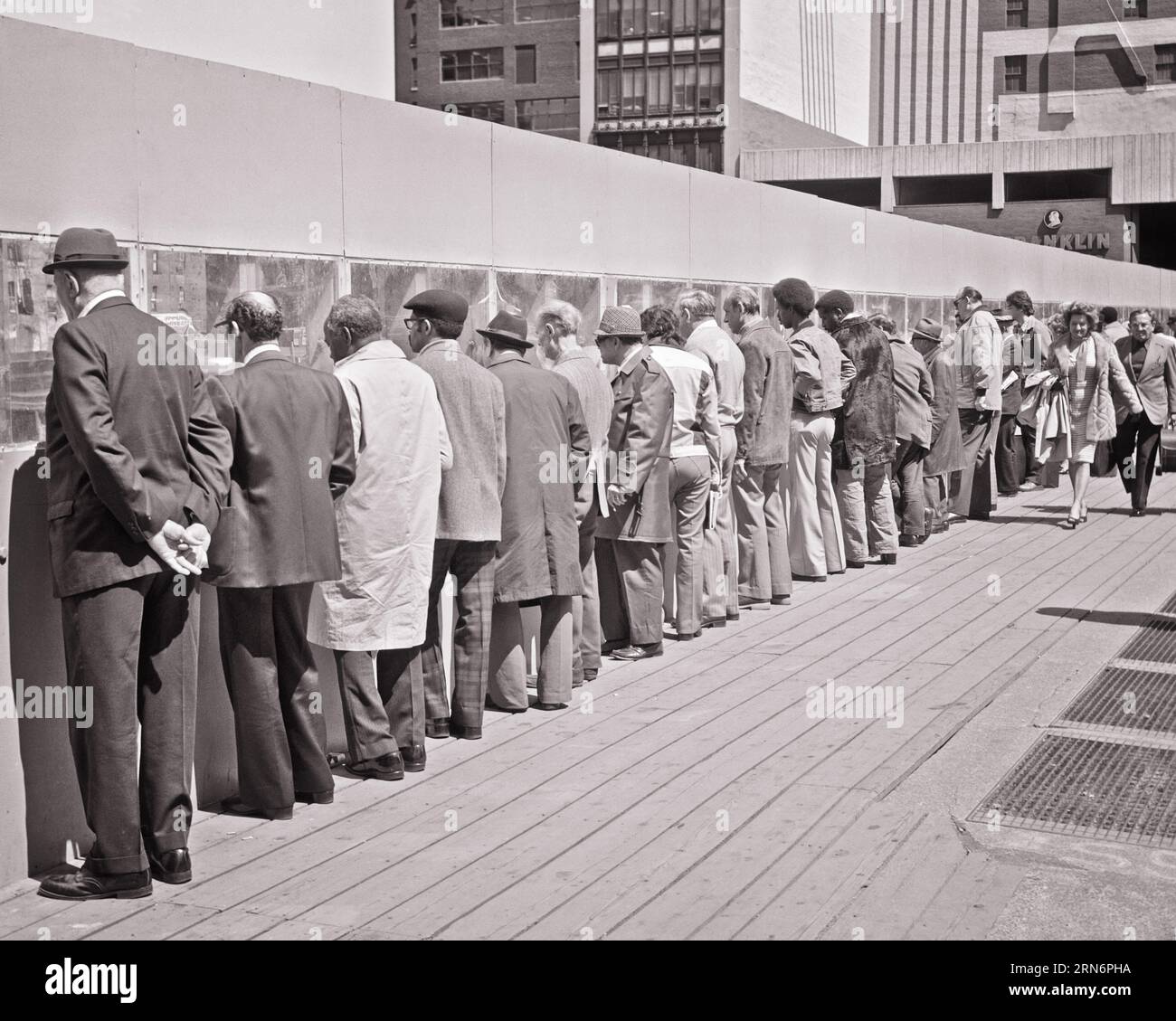 1970s construction site hi-res stock photography and images - Alamy