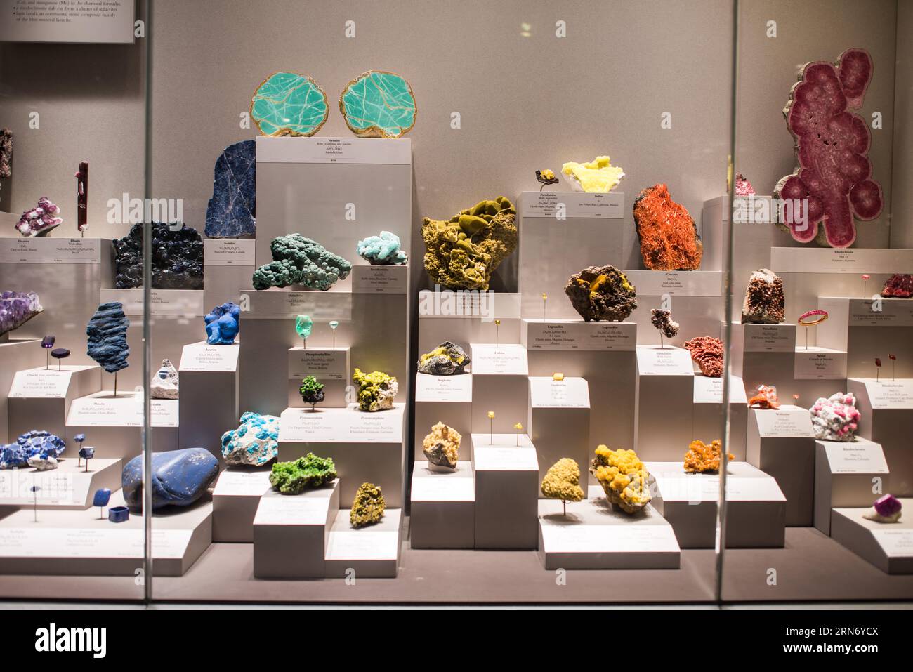 Natural History Museum Mineral Exhibit Washington DC // WASHINGTON DC ...