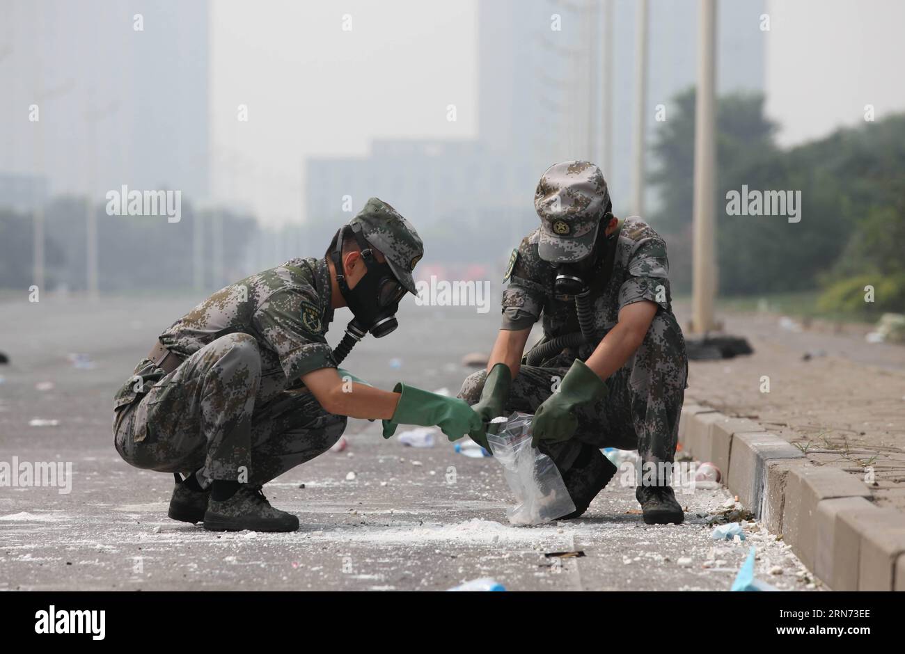 Chemical soldiers hi-res stock photography and images - Alamy