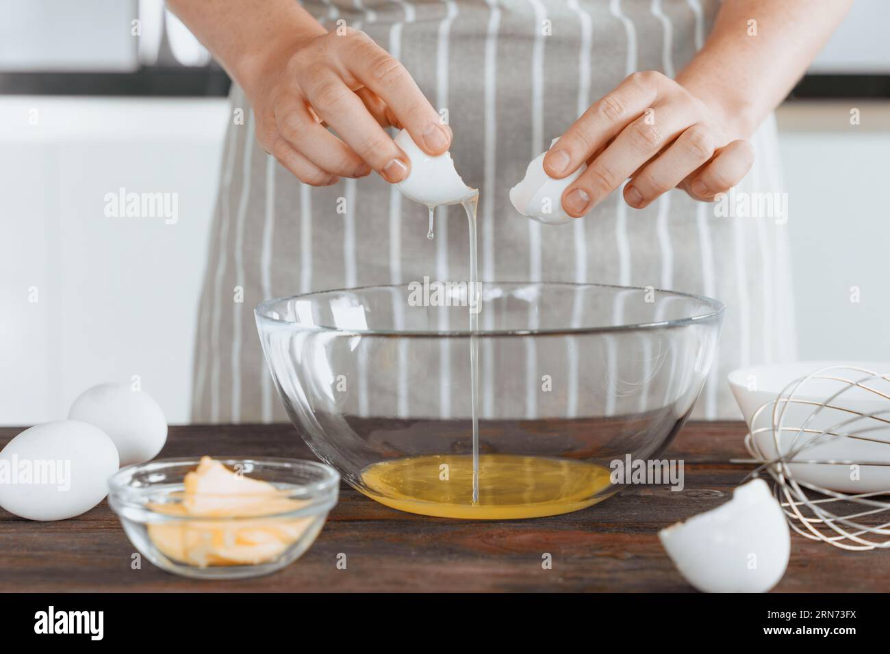 Professional restaurant kitchen chef breaks hi-res stock photography ...