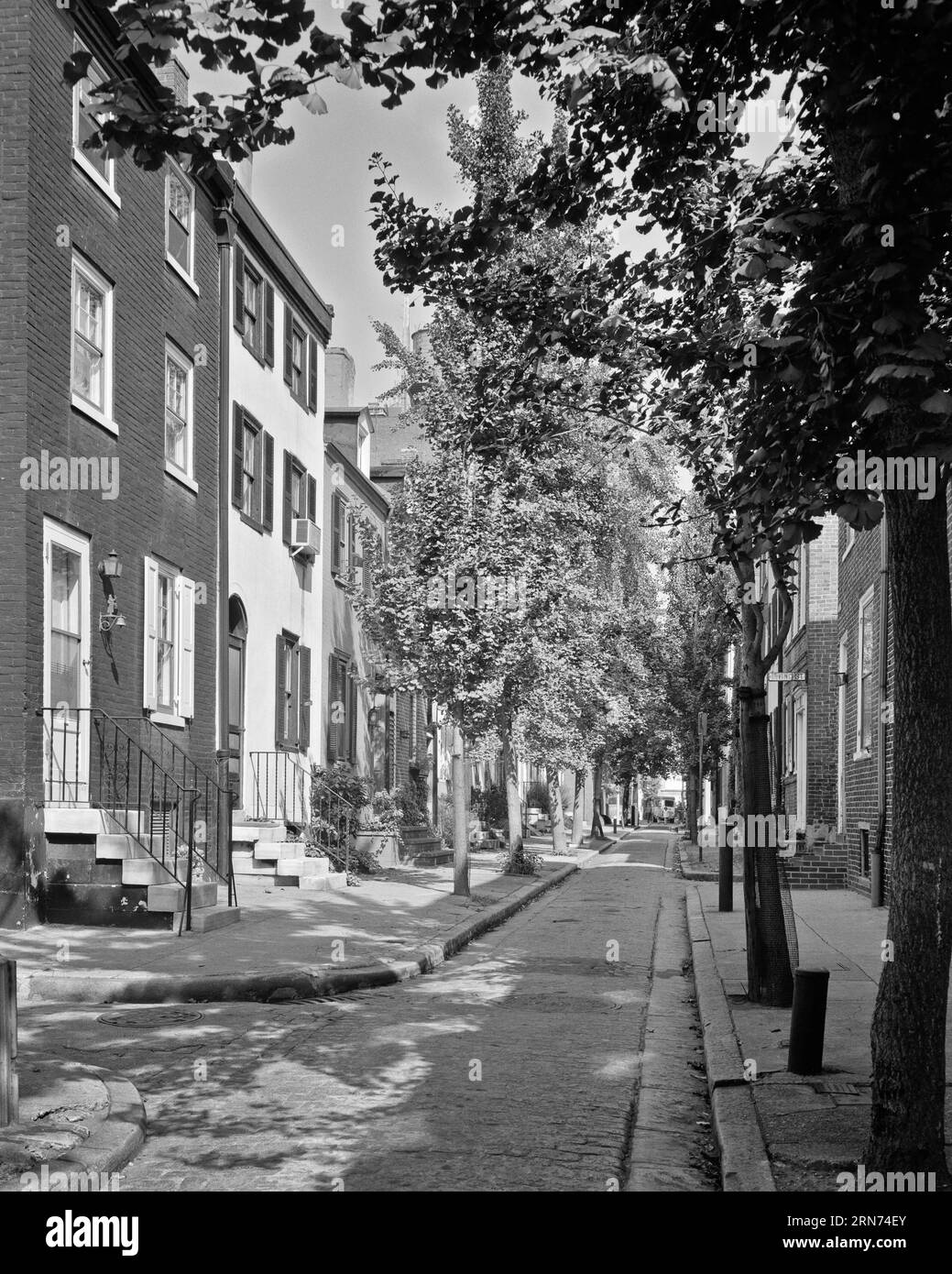 Keystone house Black and White Stock Photos & Images - Alamy