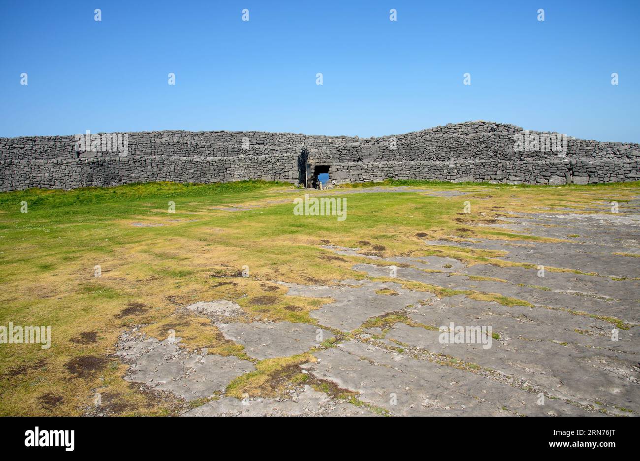 Dun aonghasa fort hi-res stock photography and images - Alamy