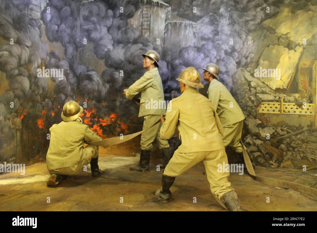 Vietnamese celebrities hi-res stock photography and images - Alamy